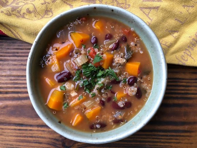 Soupe de quinoa aux haricots rouges – Courgette et chocolat